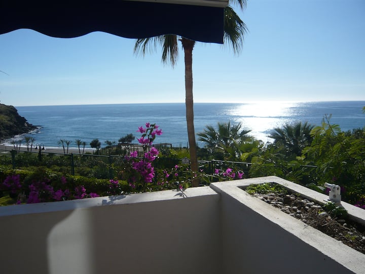 Apartamento Con Situación Y Vistas Privilegiados. - Almuñécar