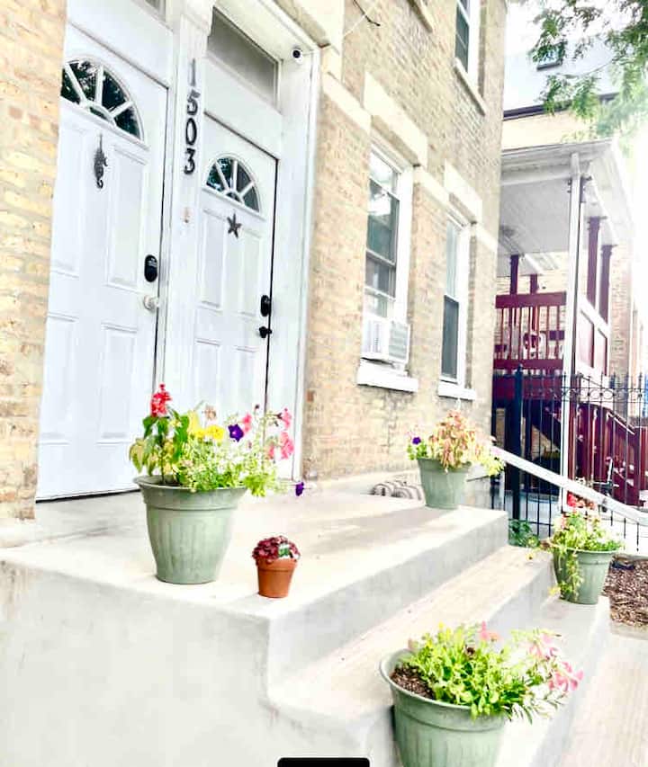 Wicker Park New Year’s Special $129 - McKinley Park - Chicago