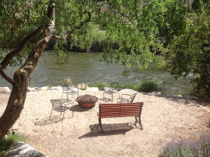 River’s Edge Retreat - Salida, CO