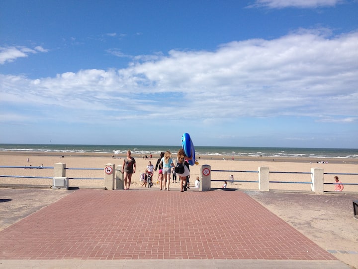 Grande Maison Proche Bord De Mer - Merville