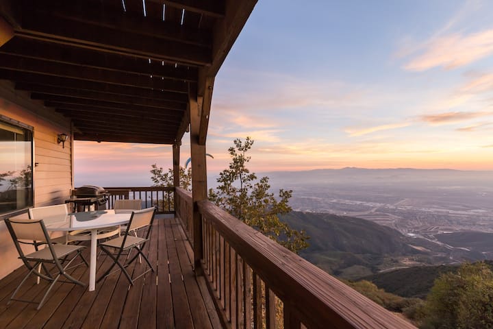 Mountain Ridgeline Home With Incredible Views!!! - San Bernardino, CA