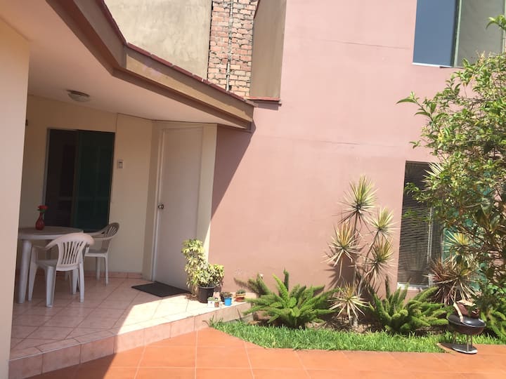 Dúplex Independiente En Condominio Familiar - Lima