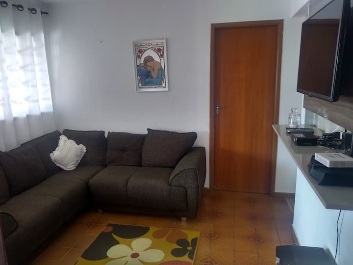 Casa Bem Arejada E Iluminada Com Varanda. - Socorro