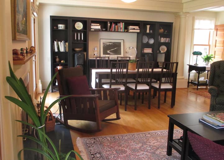 Delightful Downtown Ithaca Home & Garden: 30days+ - Ithaca, NY