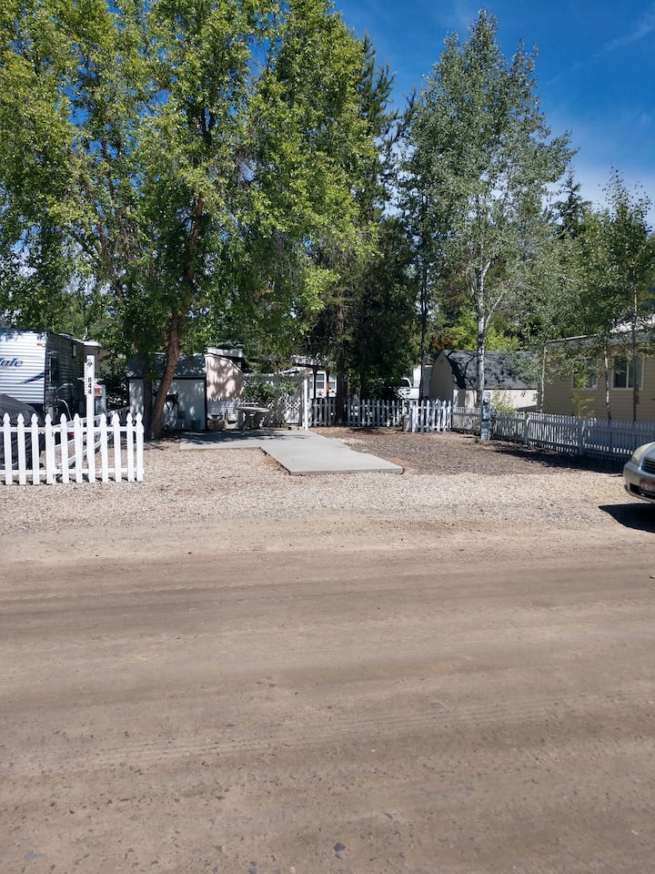 Lots of Leisure In Leisure Time RV Park Cascade,ID - Places de camping ...