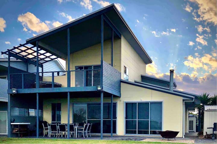 Black point Beach Front Yorke Peninsula - Houses for Rent in Black ...