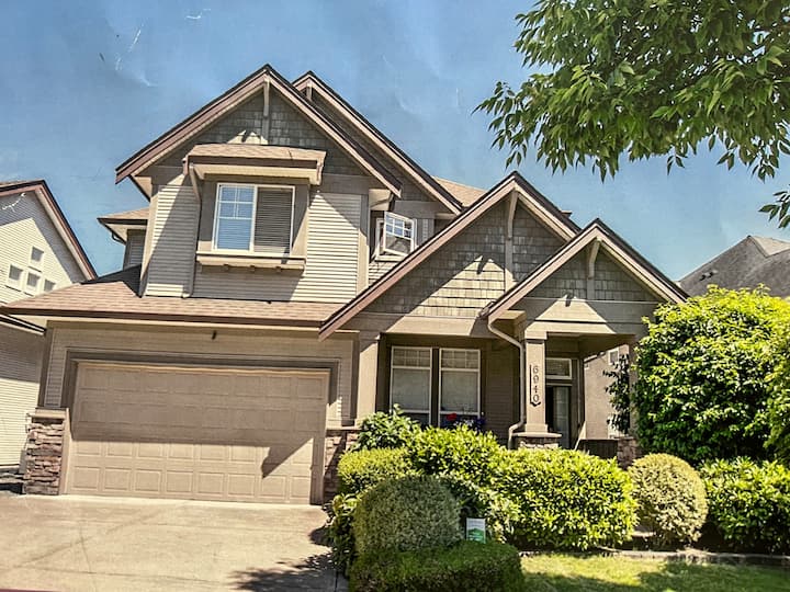 Adorable 2 Bedroom Guest Suite In Langley - Langley