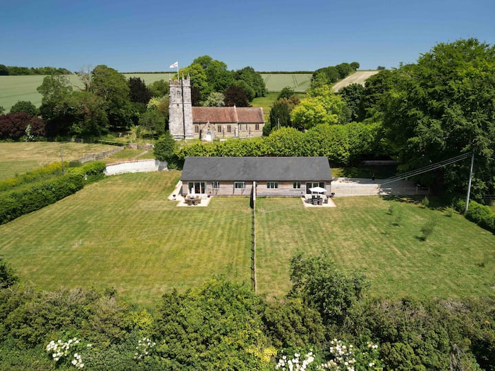 Fabulous Warm 2 Bed, 2 Bath Cottage Large Garden - Dorset