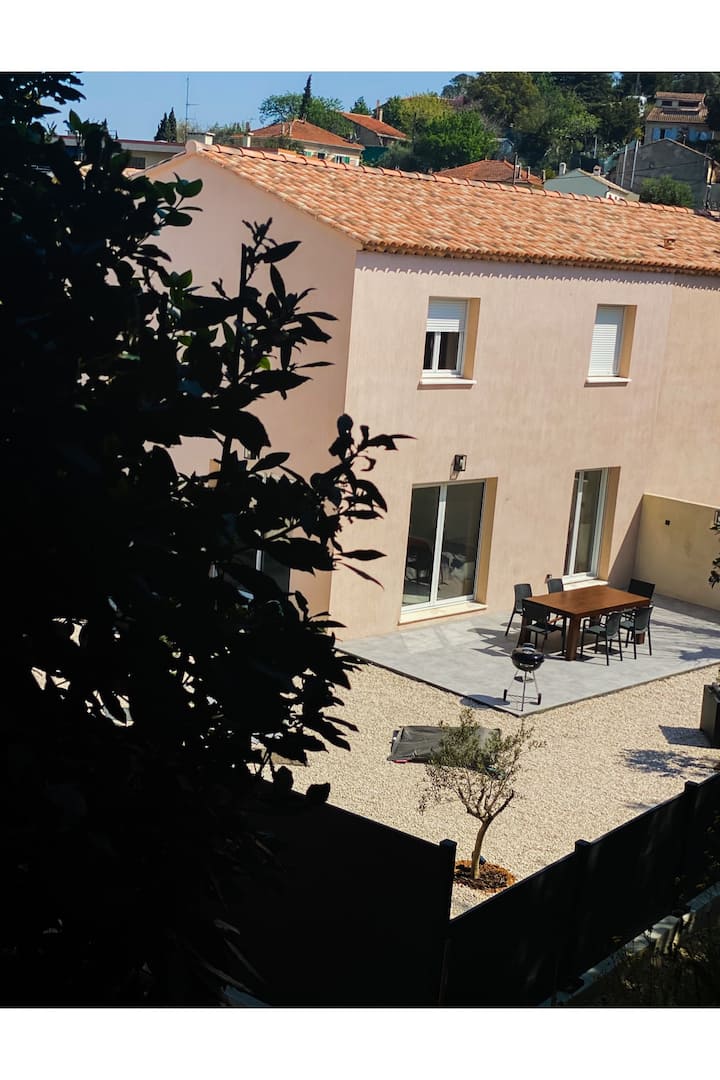 La Bastide Neuve : Maison De Vacances Dans Le Var - La Seyne-sur-Mer