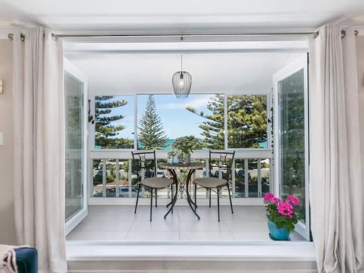 Oceanside Escape - Napier