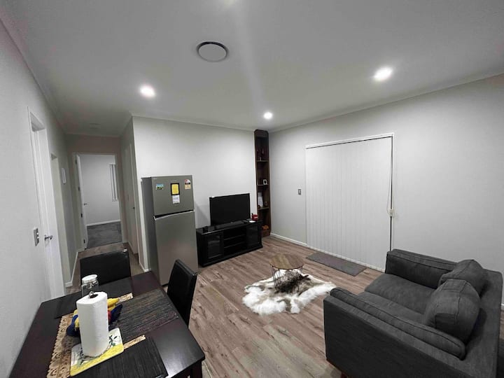 Cosy Flat Near Akl Airport - Auckland