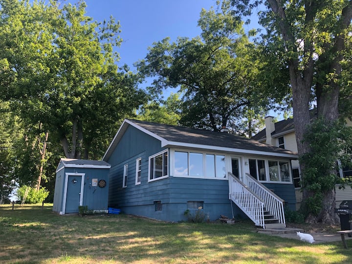Little House On The Lake - Pontiac Lake Recreation Area, Waterford Twp