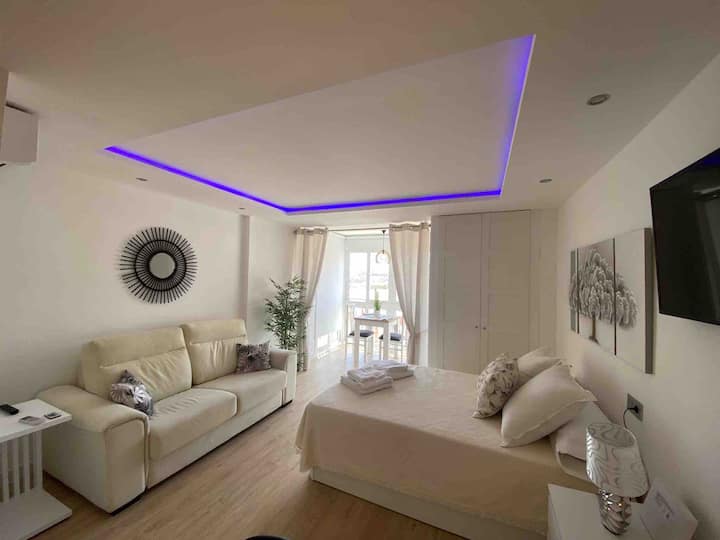 Exclusivo Apartamento, Piscinas, Conserjería 24 H. - Benalmádena