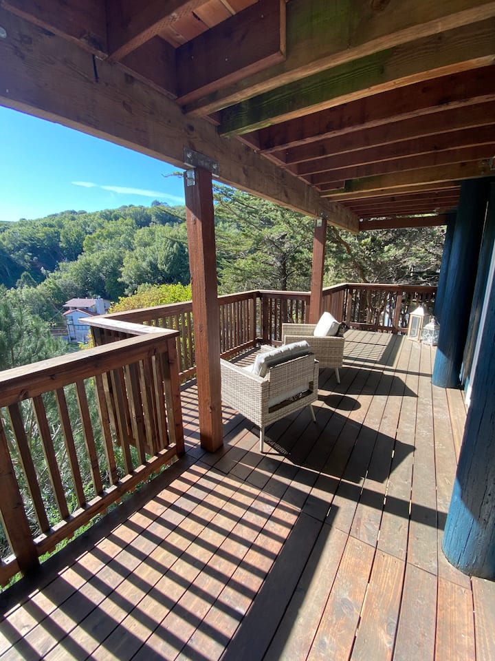 Sausalito Studio • Light-filled Escape With Views - Tiburon