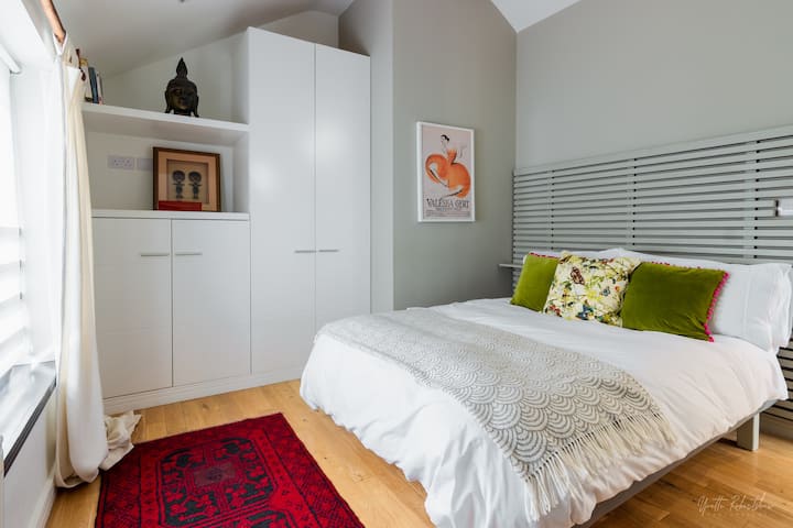 Beautiful Central 1 Bed Apartment - Cardiff