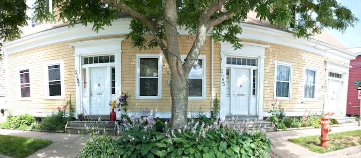 Heritage Row House Beside Citadel Hill - Halifax Regional Municipality