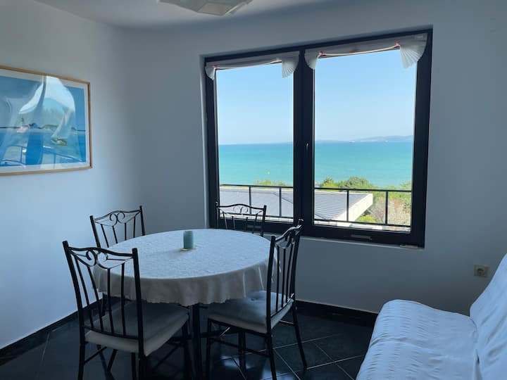 Marina View Apartment - Burgas