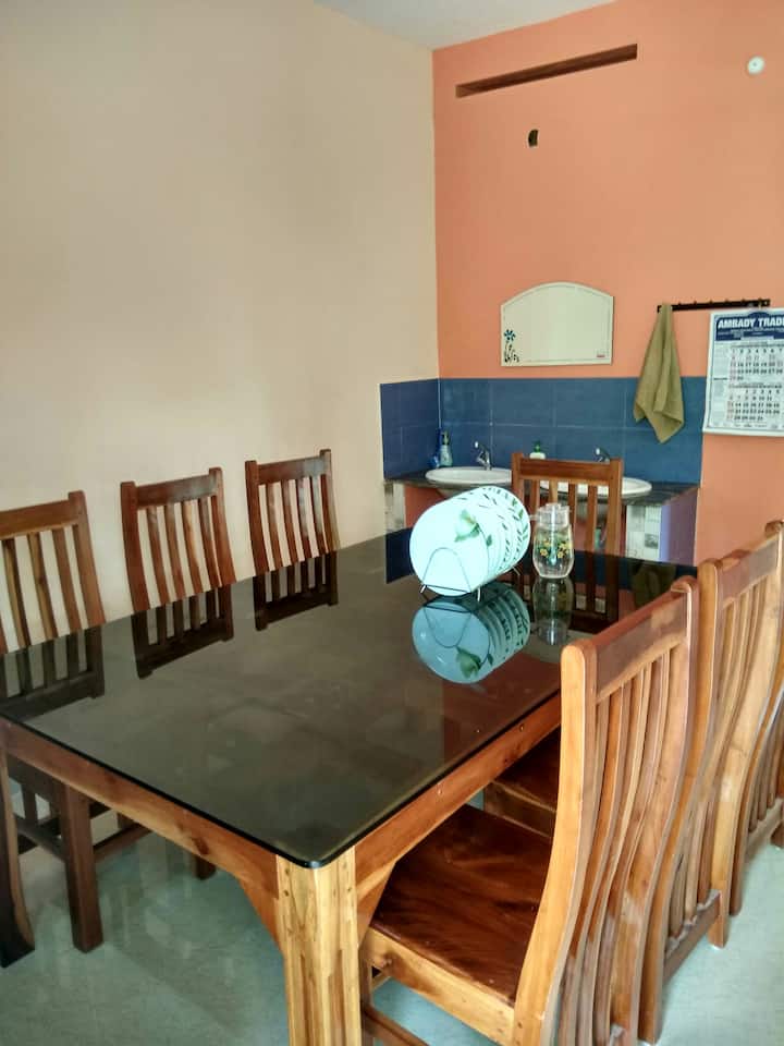 Royal Mundro Palace Home Stay - Karunagappalli