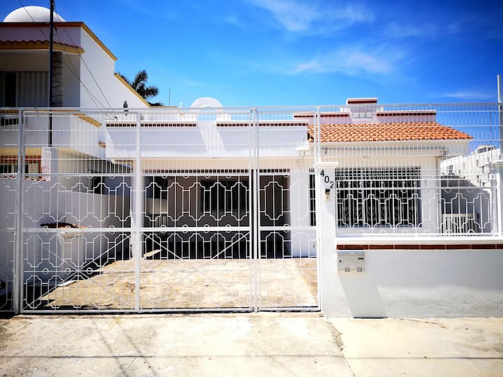 Casa Liz, Colonia Campestre - Chetumal