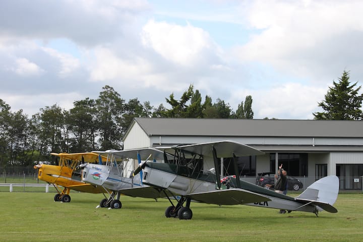 For Pilots And Aviation Enthusiasts - Masterton