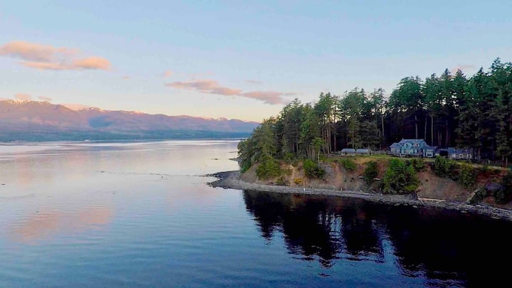 Comox Valley Vacation Rentals & Homes - Canada | Airbnb