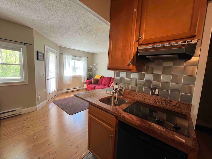 *Seasonal Rental* Beautiful Condo 3 Nearsugarbush - Vermont