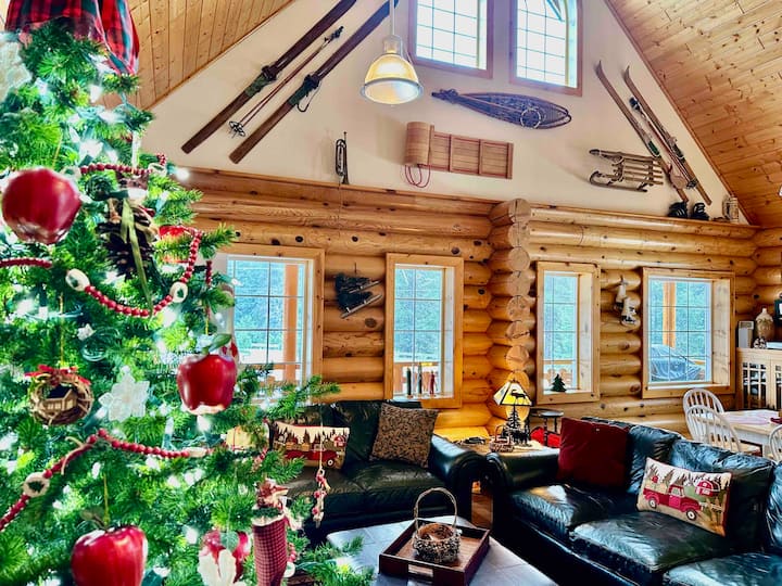 Peaceful Mountain Log Home Retreat - Plain, WA