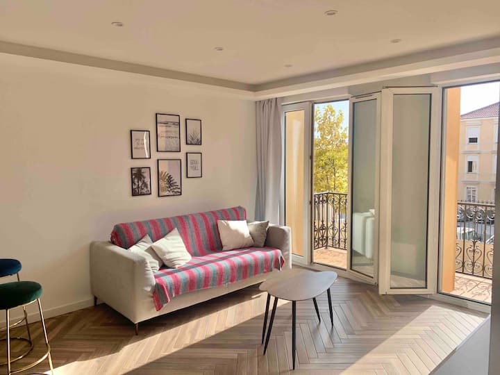 T2~balcon~wifi~clim ~Proche Centre Ville à Hyères - Plage de Hyères