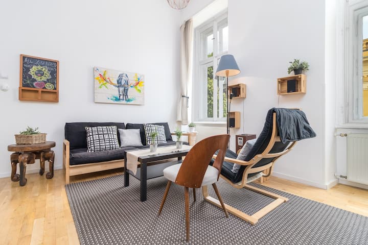 Downtown Budget Double Room For Travellers - Budapest
