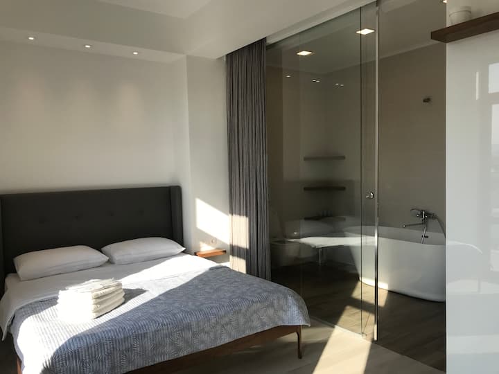 Amazing View,romantic Apartment - Georgia