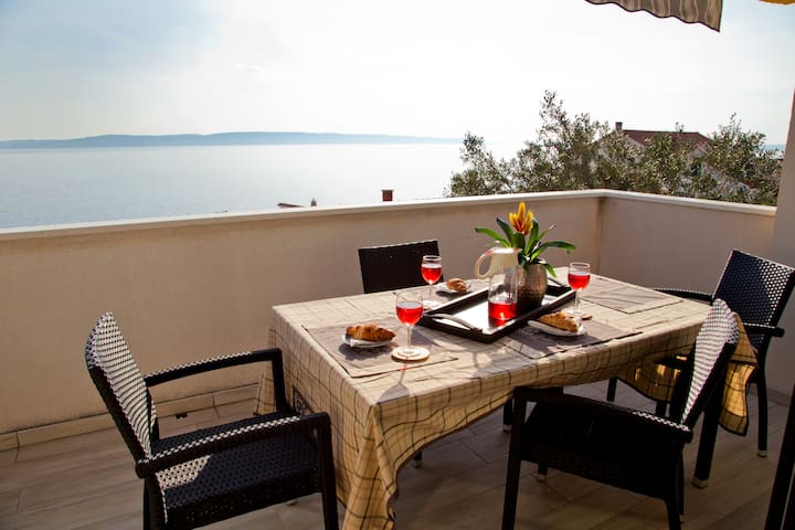 Olive Tree - House With Outdoor Pool & Sea View - Okrug Gornji