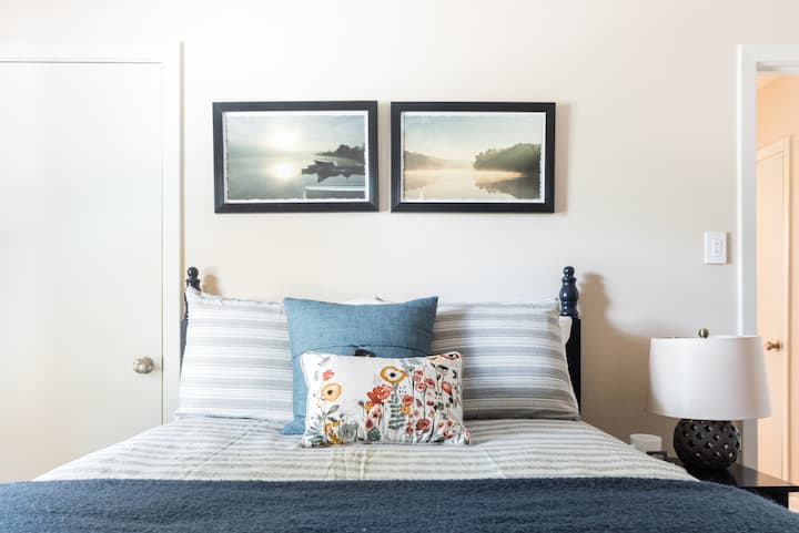 A Modern Spin On A Cozy '50s Home In Bouldin Creek - Austin, TX