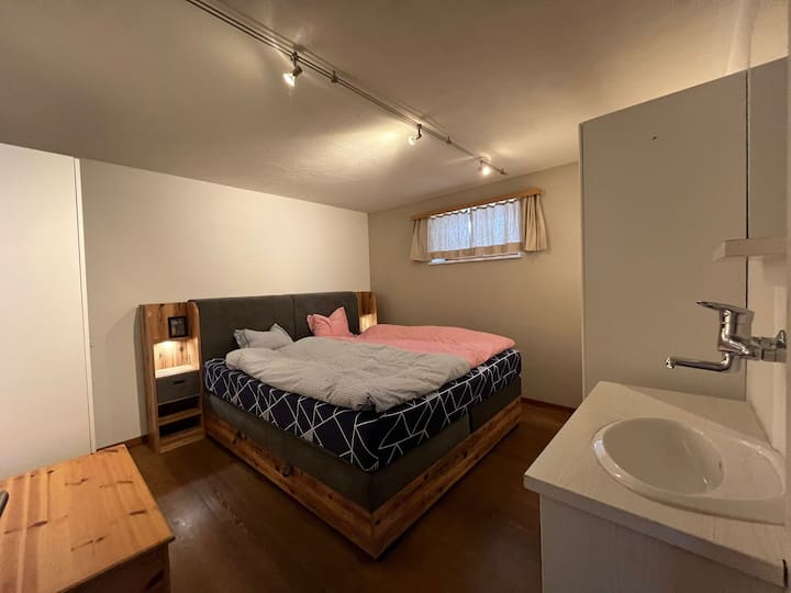 Chambre Devant La Télécabine - Saas-Fee