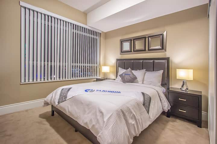 Platinum Suites Square One Mississauga One Bedroom - Mississauga