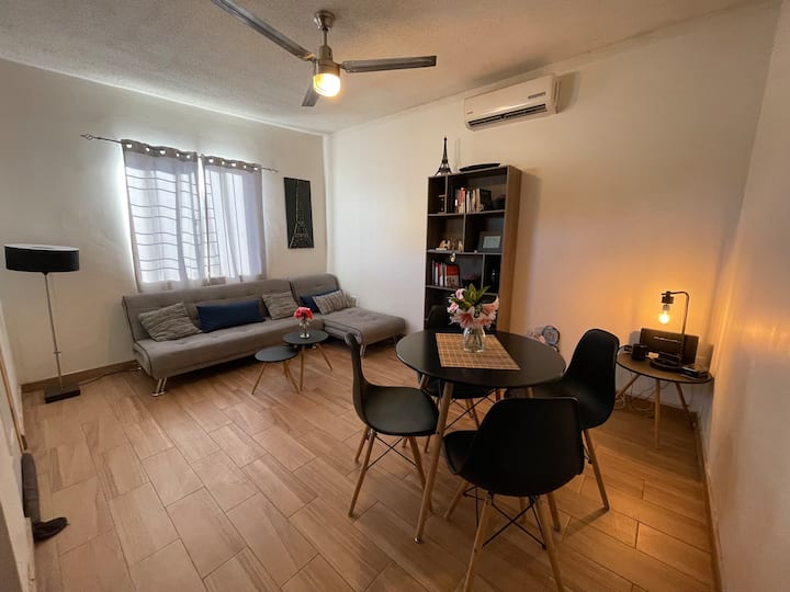 Casa En Esquina En Privada - Mexicali