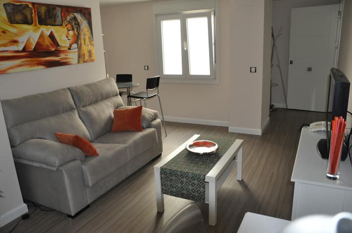 Apartamento Moderno, En Pleno Centro Histórico. - Cádiz