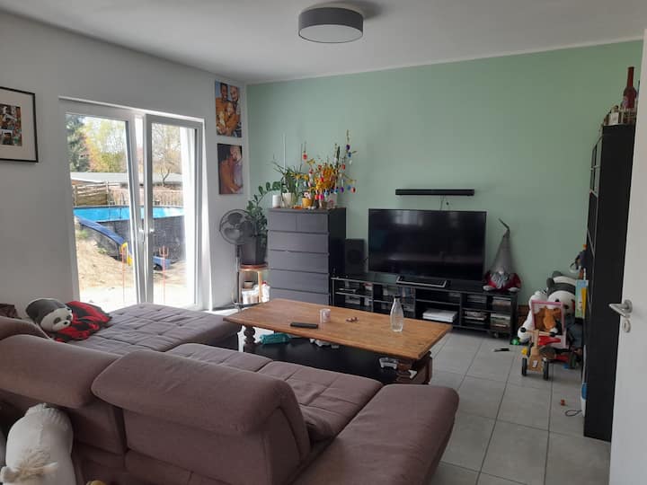 Zimmer Für 2 Personen Im Bewohnten Einfamilienhaus - Ludwigsfelde