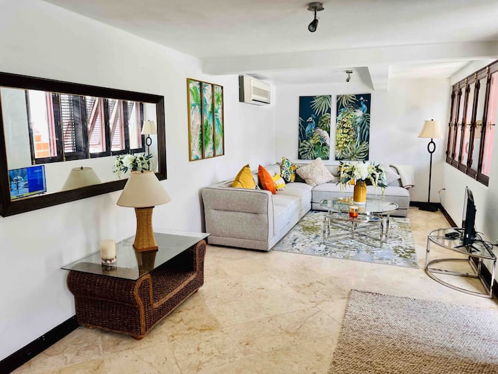 Make Memories At Mango Crescent - Barbade