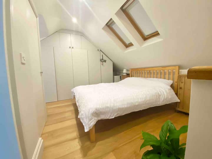 Art House Henley: The Attic - Henley-on-Thames