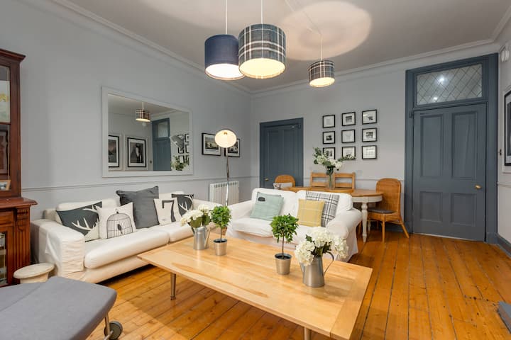 Gorgeous Large Super Stylish City Centre Apartment - Edimburgo