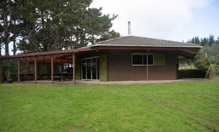 Rustic Farm Chalet On Lifestyle Farm Block - Parakai