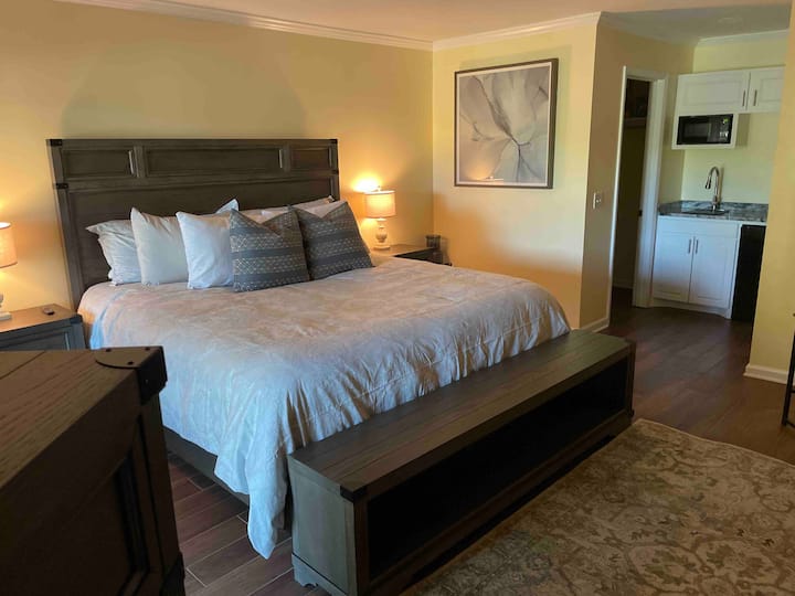 Near Everything Hidden In Nature - Columbia