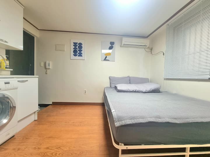 구로디지털역 5분, 장기할인,침구소독, 풀옵션, 셀프체크인 - Seoul