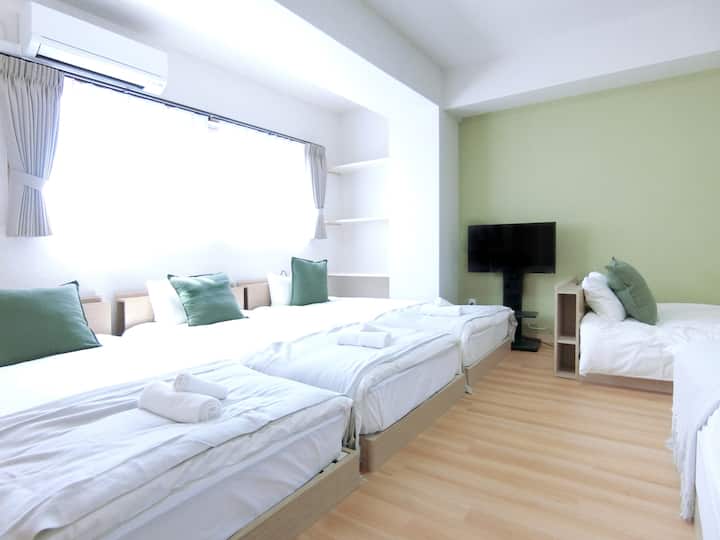 8ppl/1min To Shinimamiya St./easy Access->kix/9738 - Osaka, Japan