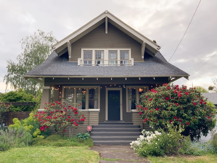 Bright & Airy Craftsman In Trendy Se Portland - Portland, OR
