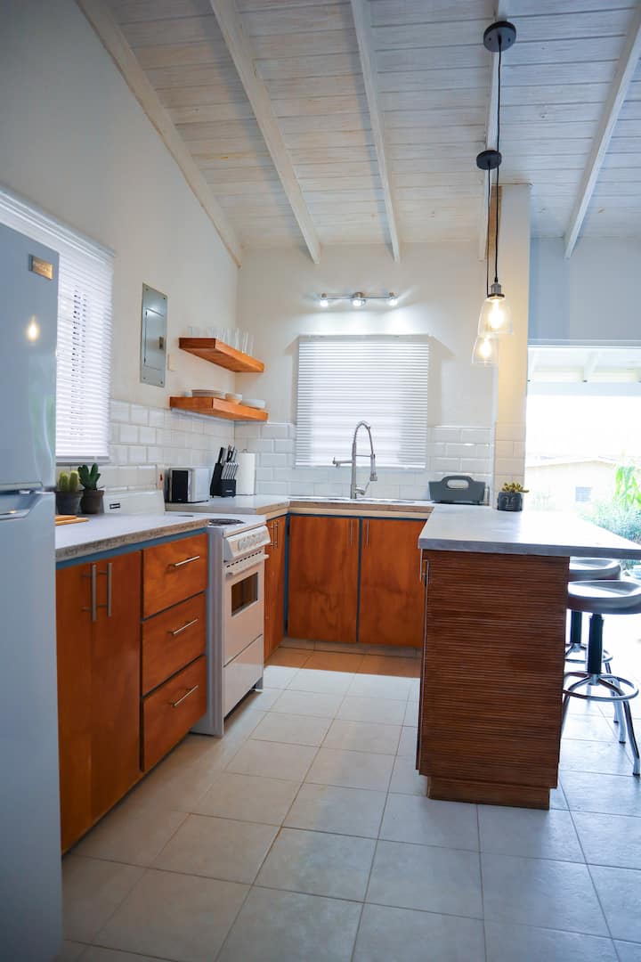 No.11, Modern, Quiet, Prime Location - Barbados