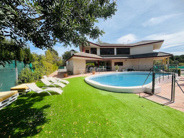 Bonito Chalet, Súper Acogedor - Benisanó