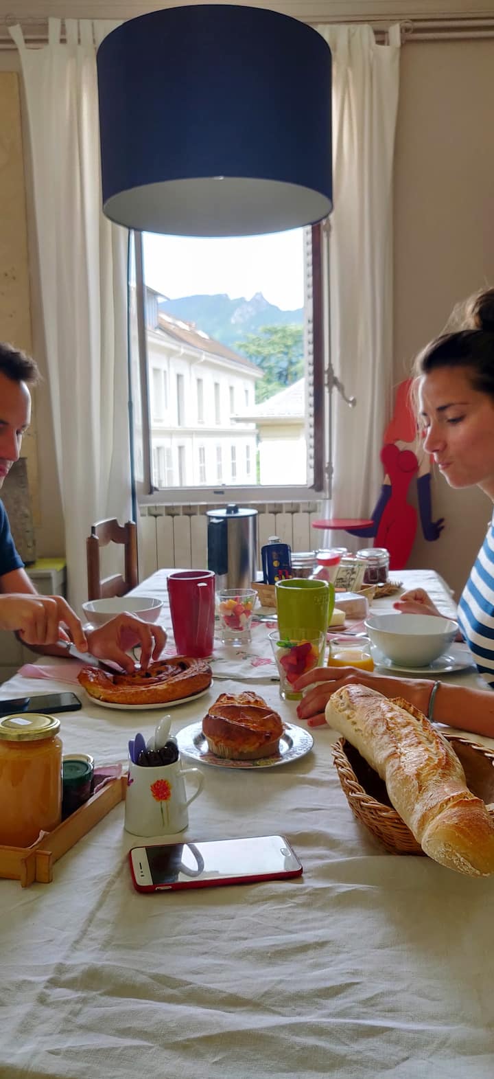 2 Chambres Avec Petit-déjeuner Pour 2 à 5 Pers. - Aix-les-Bains