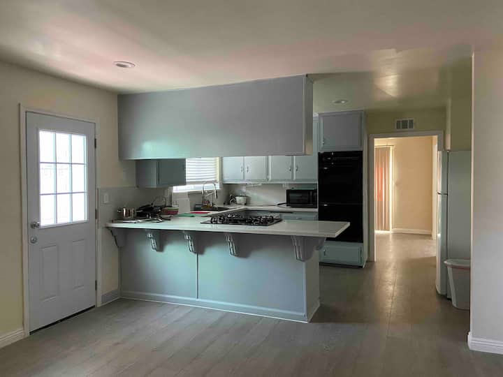 H2:large Master Room Private Bathroom 2 Beds - Whittier, CA