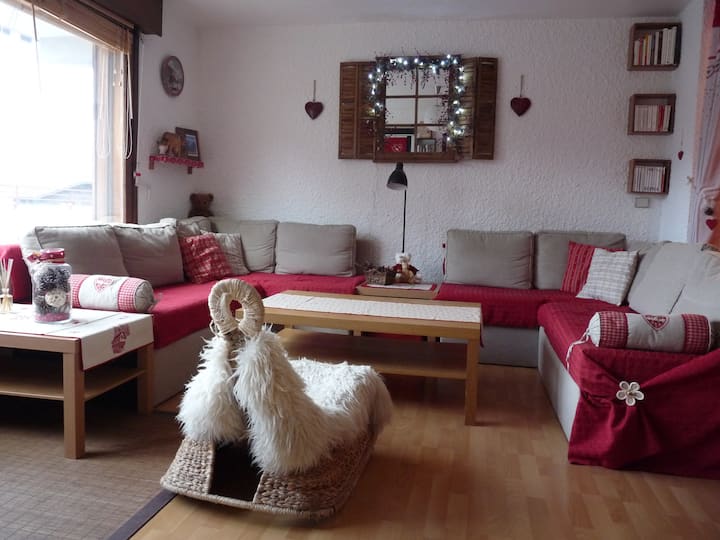 Plein Centre Ville 45 M2 Au Calme - Combloux